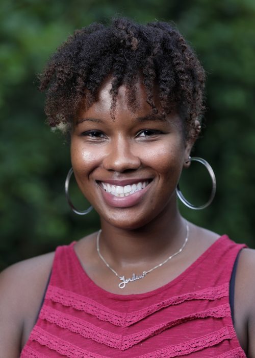 Index of /web/uploads/_portrait